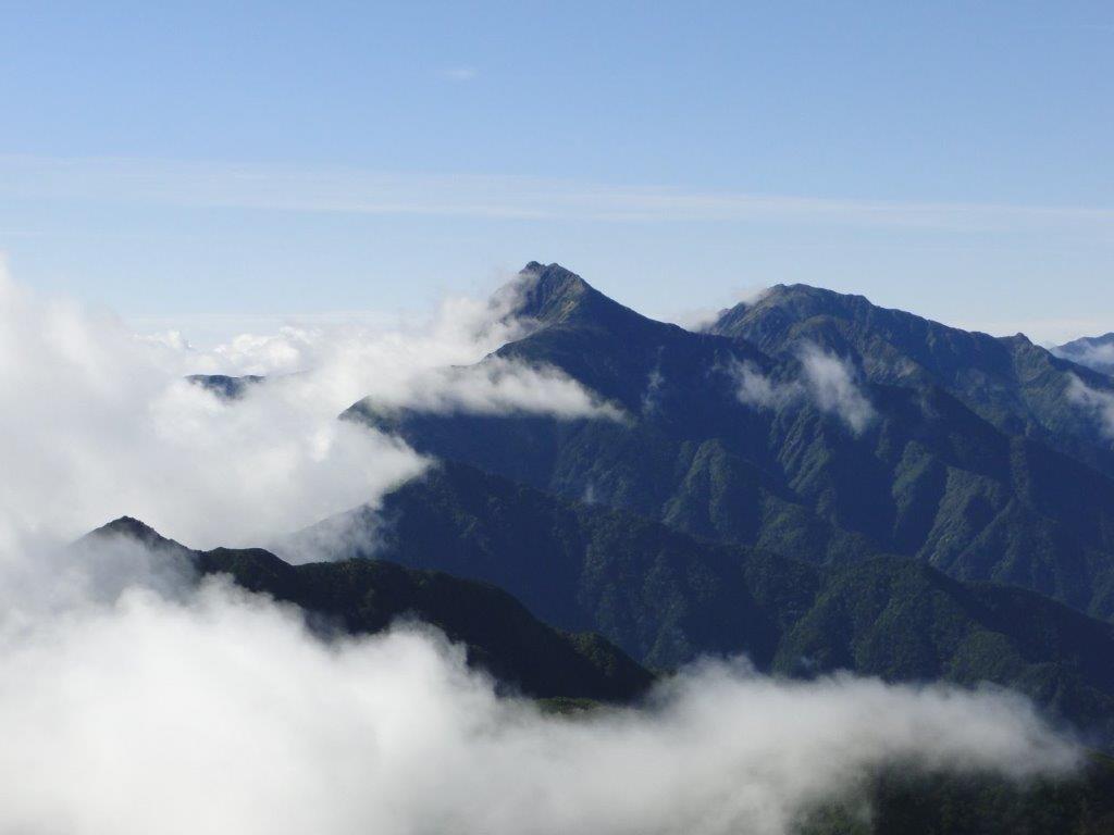 Mt Kita (3193m), Mt Aino (3189m), Mt Notori (3026m) & Mt Shiomi (3047m ...